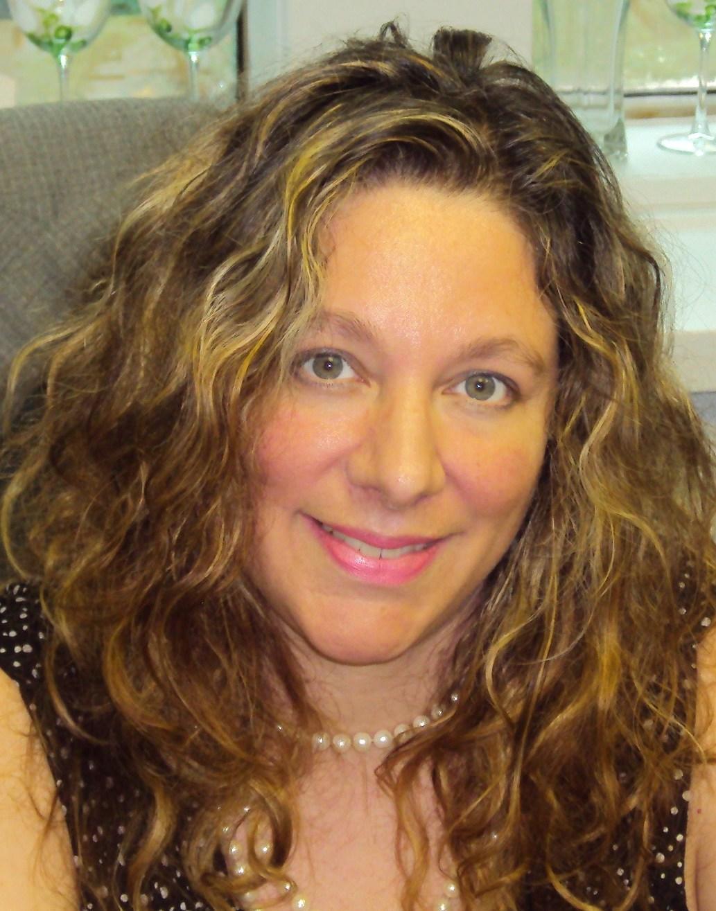 Lisa Cripps's Instagram, Twitter & Facebook on IDCrawl